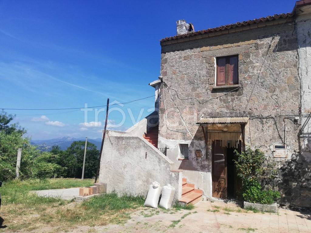Casa Indipendente in vendita a Caiazzo via Barraccone