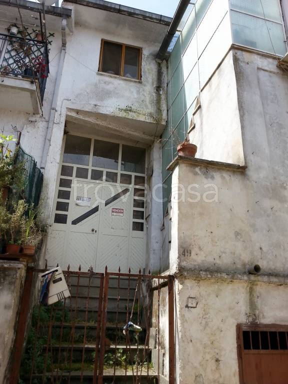 Casa Indipendente in vendita ad Alvignano via Guglielmo Oberdan