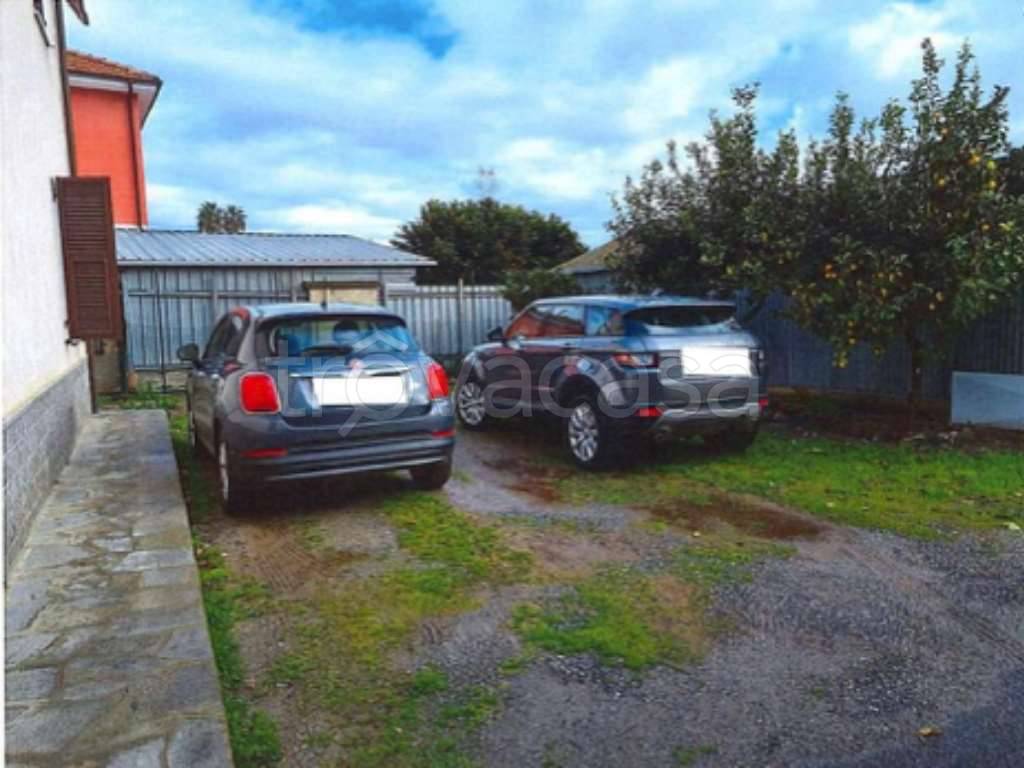 Casa Indipendente all'asta ad Albenga frazione Lusignano- Strada Acquafredda , 1