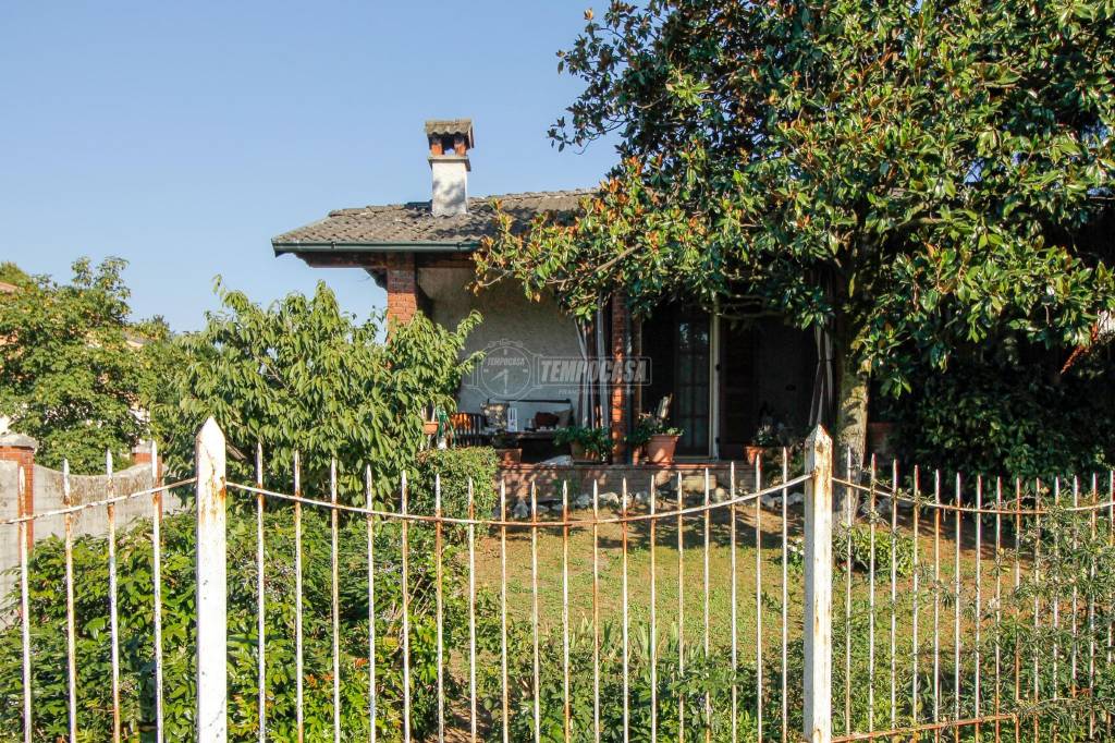 Villa in vendita a Sesto ed Uniti via Antonio Stradivari, Sesto Cremonese