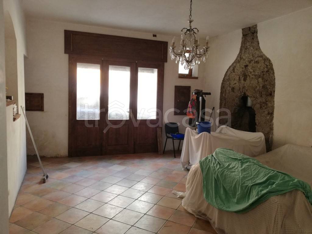 Casa Indipendente in vendita ad Amorosi via Telese, 106