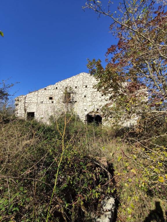 Rustico in vendita ad Alvignano