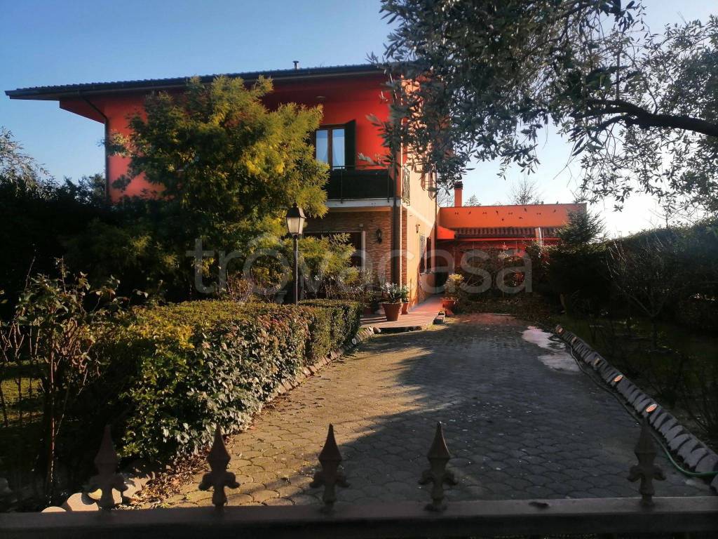 Villa Bifamiliare in in vendita da privato a Pieve a Nievole via Parroffia