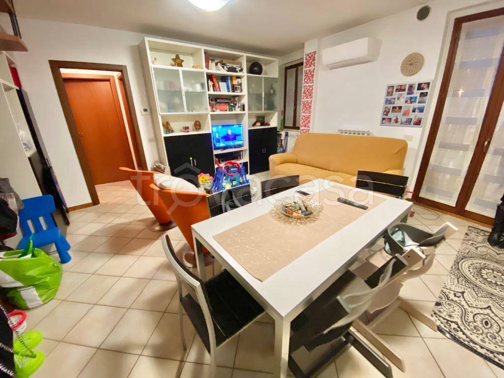 Appartamento in vendita a Cartoceto ,