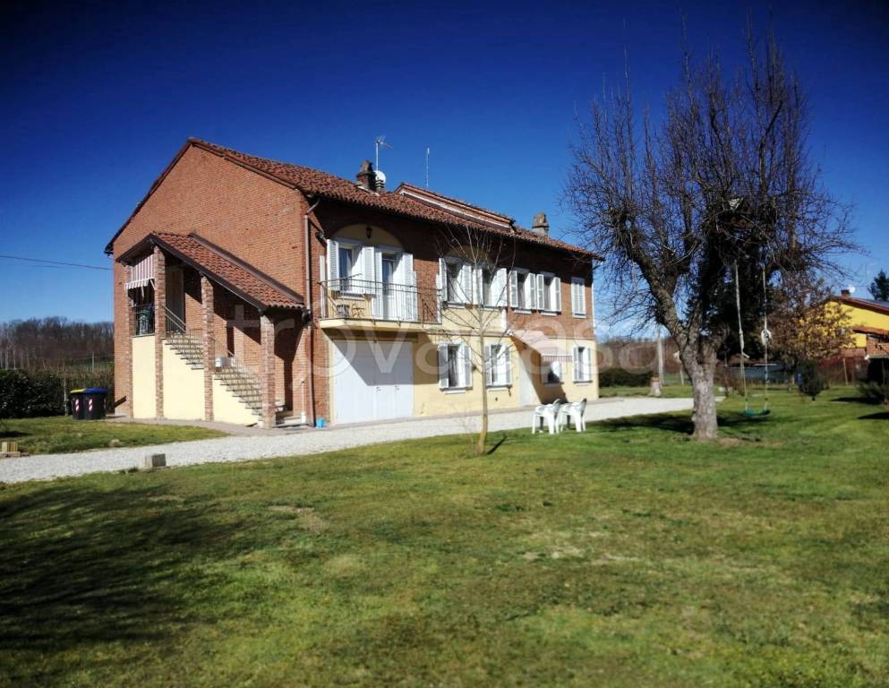 Cascina in vendita a Masio