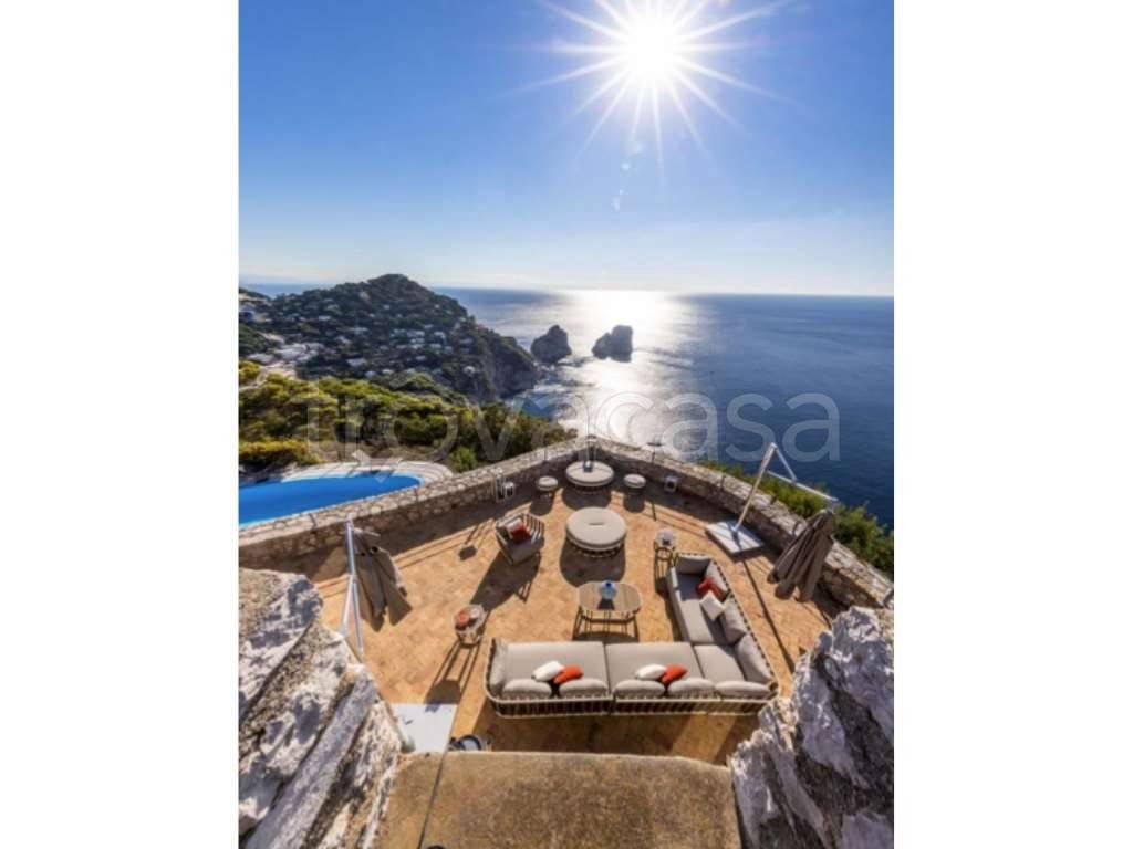 Villa all'asta a Capri via Castello, snc