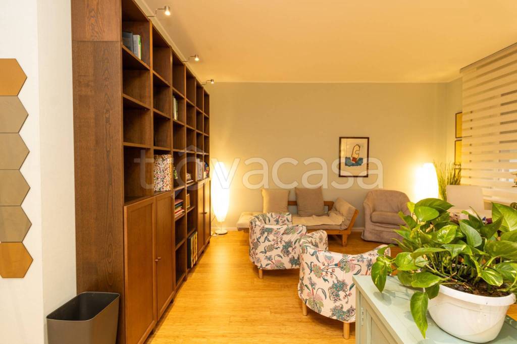 Appartamento in vendita a Bresso via Roma, 56