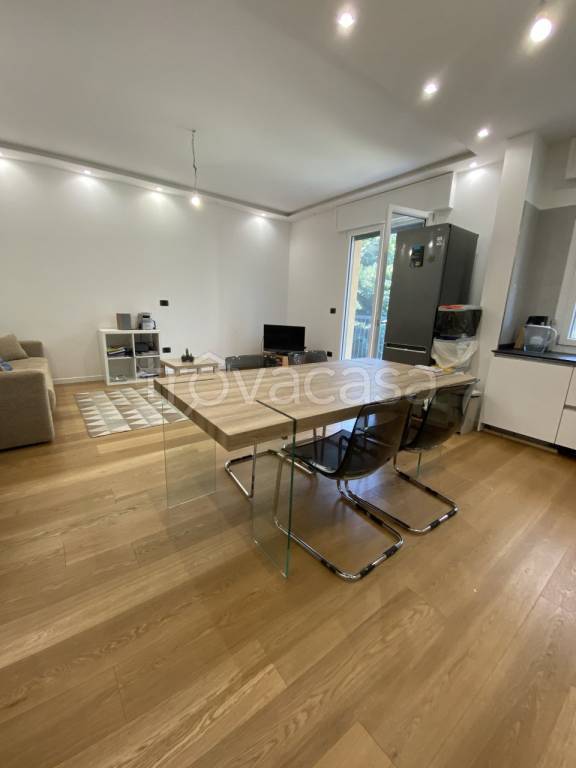 Appartamento in vendita a Bologna via Portazza