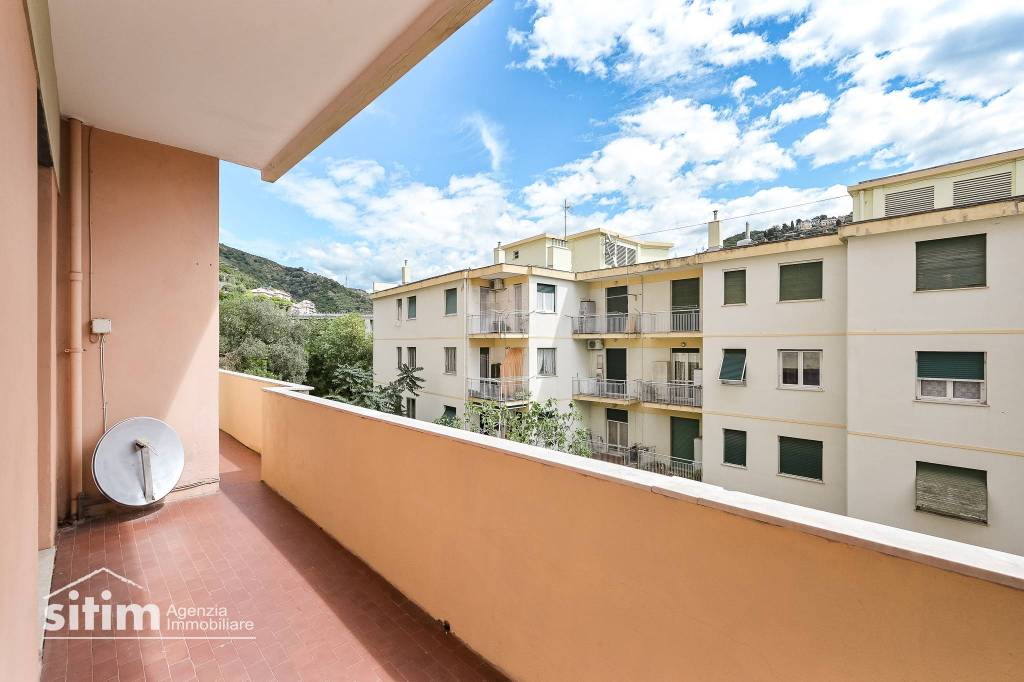 Appartamento in vendita a Genova via Giacomo Grasso