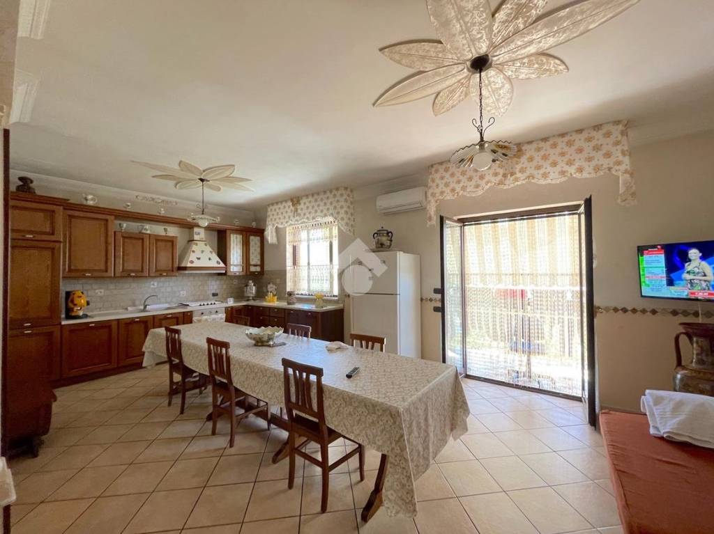 Appartamento in vendita ad Arzano via Francesco Barbato, 23