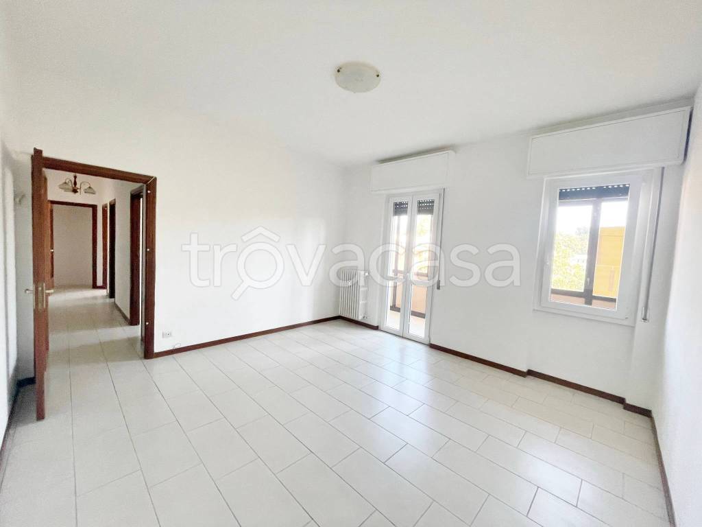 Appartamento in vendita a Merate via Santa Maria di Loreto, 10