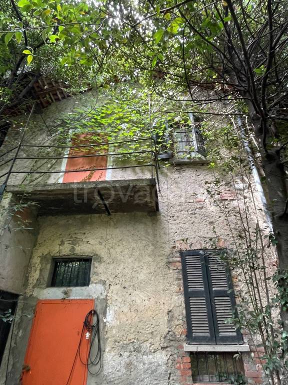 Casa Indipendente in in vendita da privato a Bizzarone via 20 Settembre