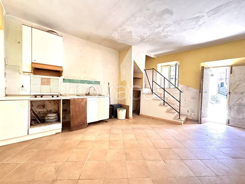 Appartamento in in vendita da privato a Bassano Romano via Maria Lucia, 19