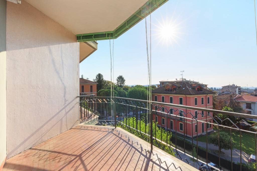 Appartamento in vendita ad Arona via Giuseppe Mazzini, 5