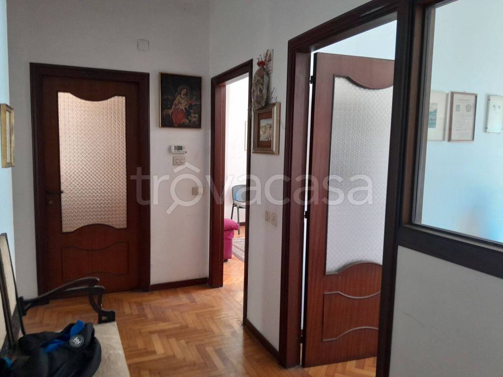 Intero Stabile in in vendita da privato a San Benedetto del Tronto via Gino Moretti, 65