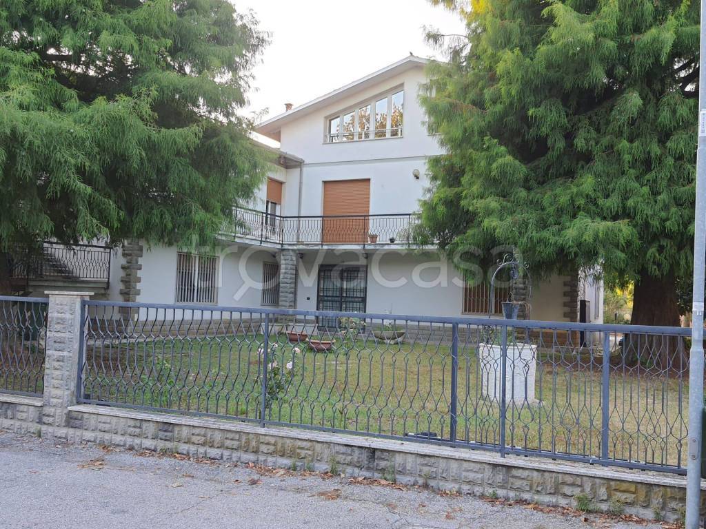 Casa Indipendente in in vendita da privato a Cento via Galliano Bisi, 5