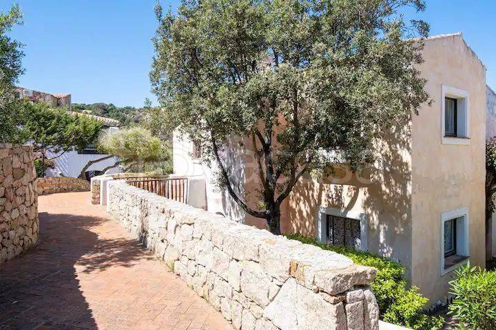 Appartamento in in vendita da privato ad Arzachena via del Germano Reale