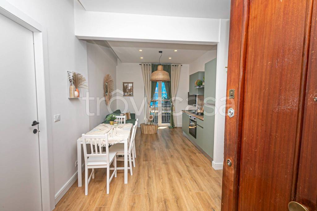 Appartamento in vendita a Genova via Antonio Burlando, 23A