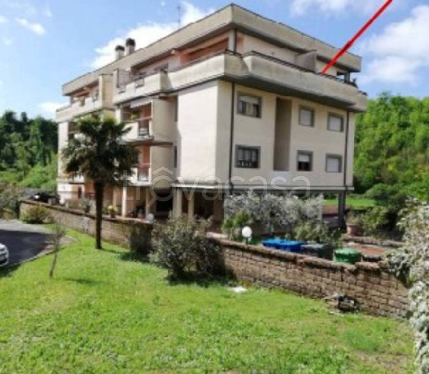 Appartamento all'asta a Capranica via Carlo Alberto Dalla Chiesa, 5