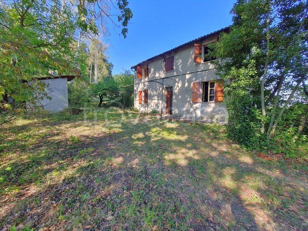 Colonica in vendita a Borgoratto Mormorolo località Acquafresca