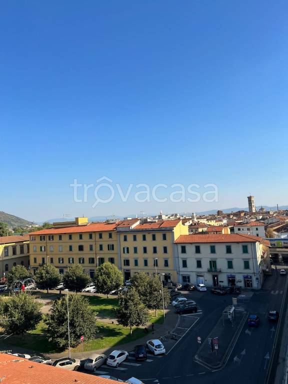 Appartamento in vendita a Prato piazza Giovanni Ciardi