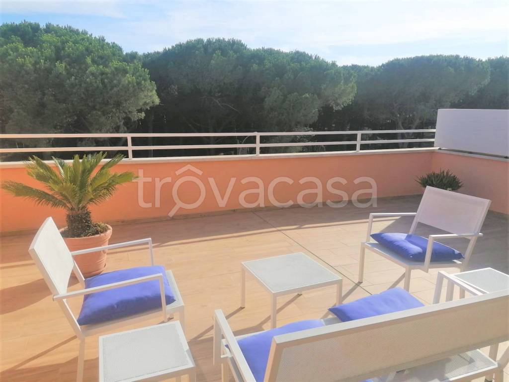 Appartamento in vendita a Montalto di Castro via Arbea, 100