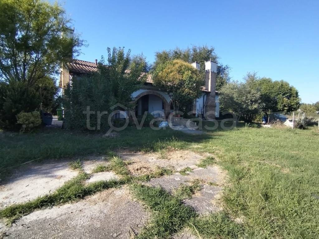 Villa in vendita a Taglio di Po via Campania, 14/a