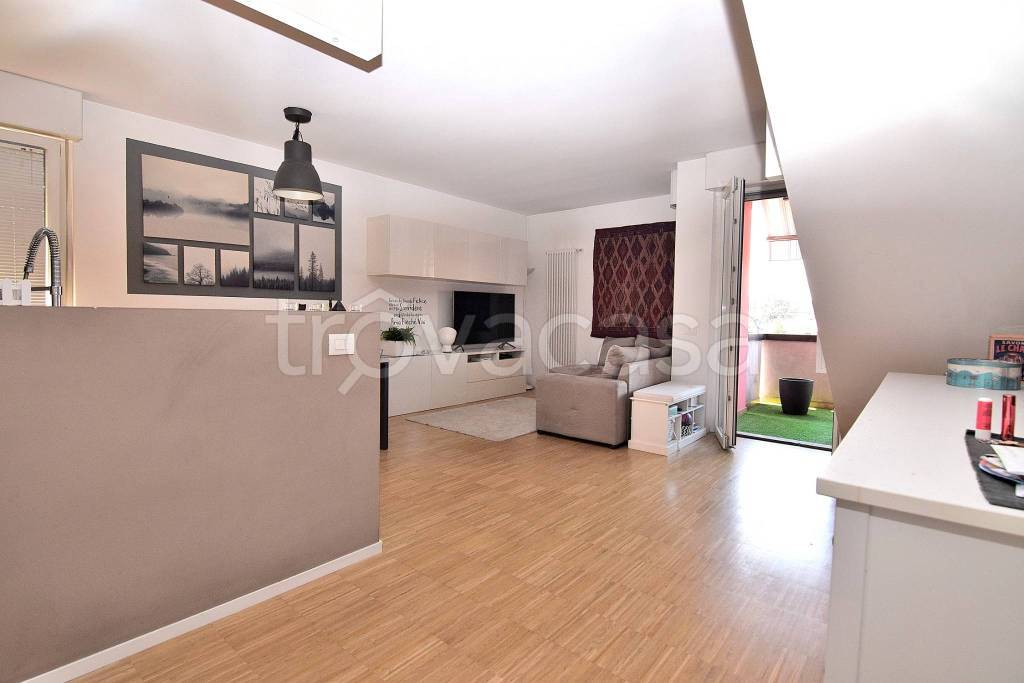 Appartamento in vendita a Verona via Don Giacomo Trevisani, 27