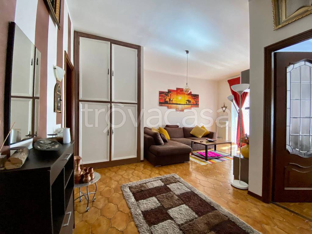 Appartamento in vendita ad Alba via Rio Misureto, 1