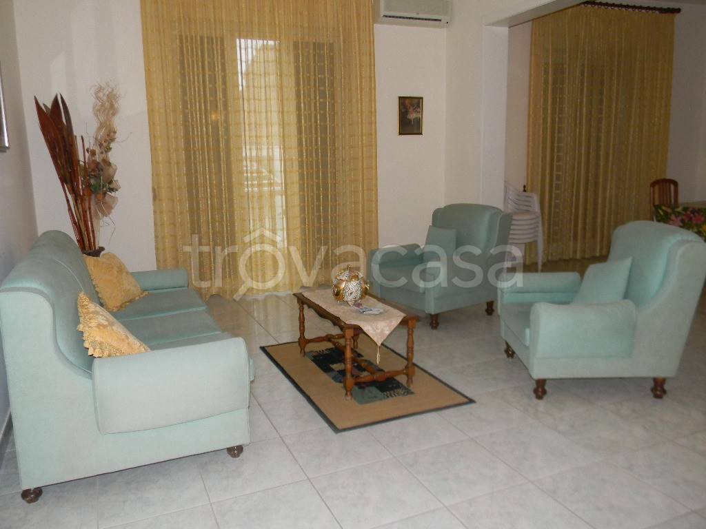 Attico in vendita a Ragusa piazza Duca degli Abruzzi