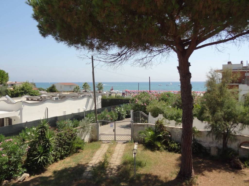 Appartamento in vendita a Terracina via San Felice Circeo