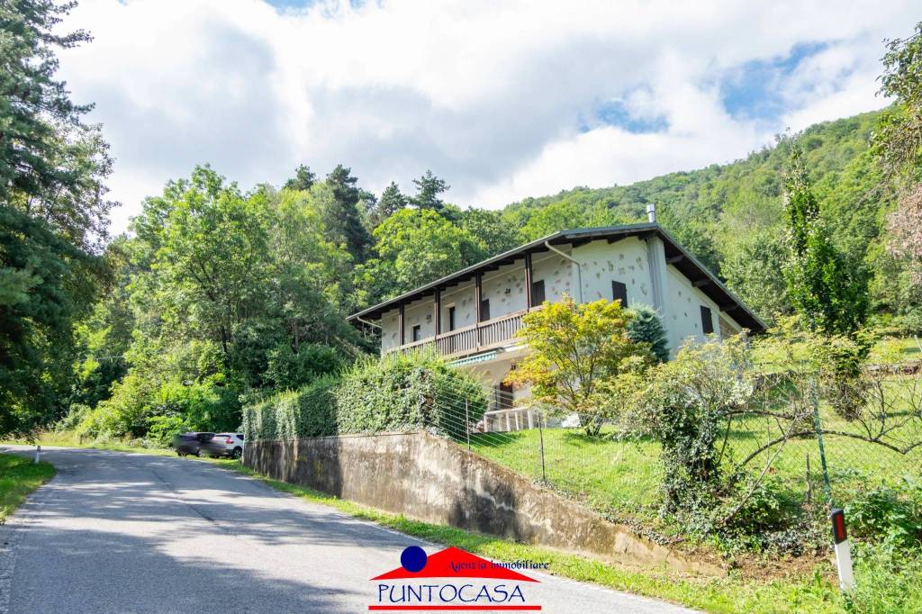 Rustico in vendita a Dronero regione Ripoli