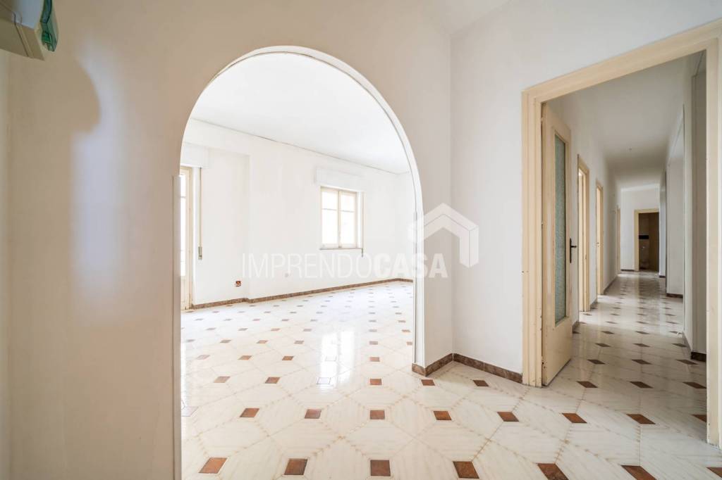 Appartamento in vendita a Palermo via Filippo Cordova, 36