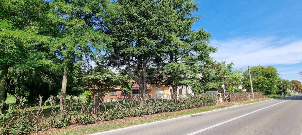 Casa Indipendente in vendita a Montecchio Emilia strada Sant'Ilario, 39