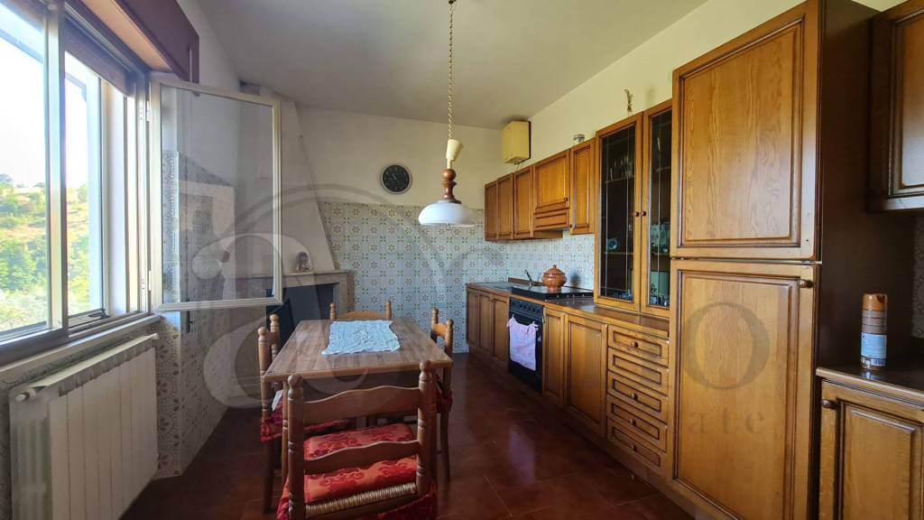 Rustico in vendita a Santopadre via Tommelle, 17