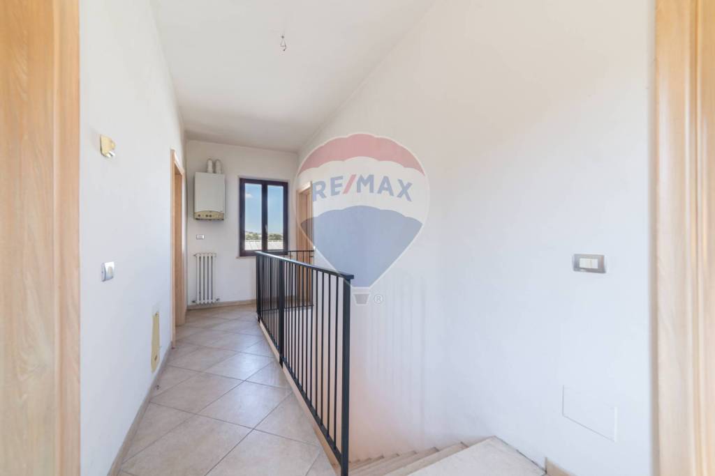 Appartamento in vendita a Monte Roberto via Giuseppe Garibaldi, 17