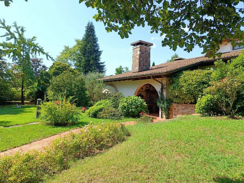 Villa in vendita a Corno di Rosazzo