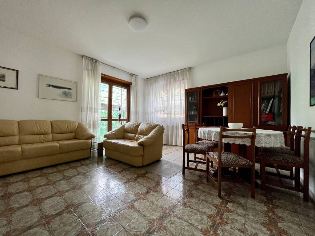 Appartamento in vendita ad Aosta via Monte Grivola, 22