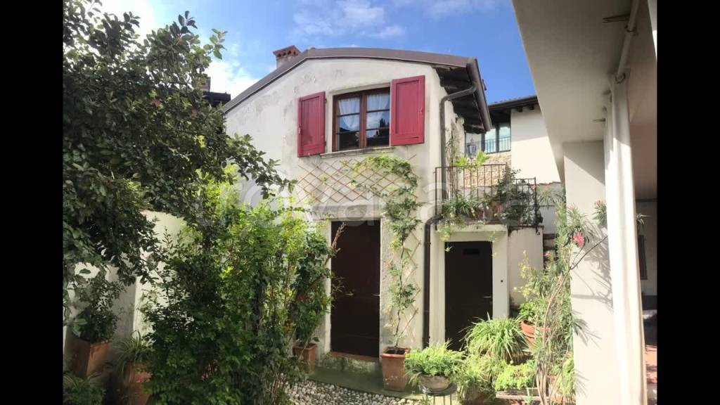 Casa Indipendente in vendita a Botticino via Michelangelo Scarpari