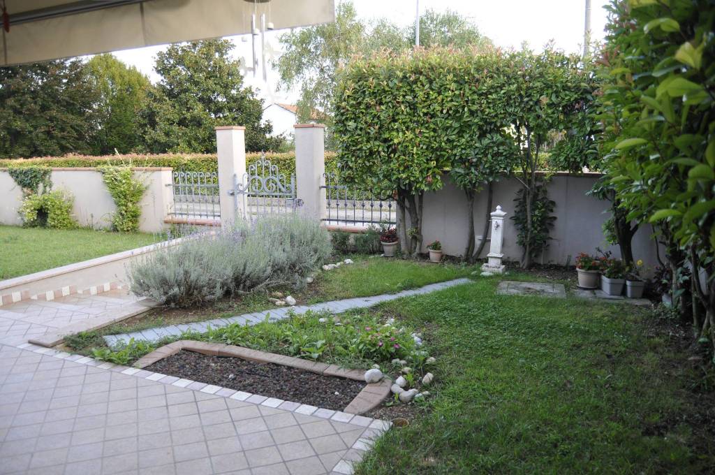 Villa in vendita a Cordenons via Monte Lussari, 1