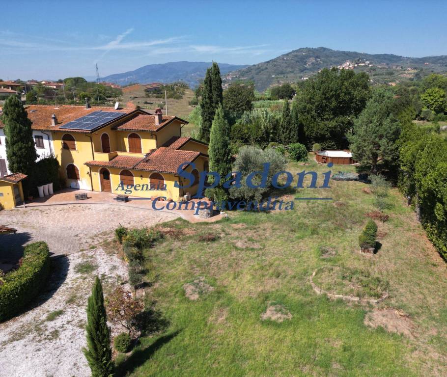 Villa Bifamiliare in vendita a Buggiano via Terra Rossa Fonda, 74