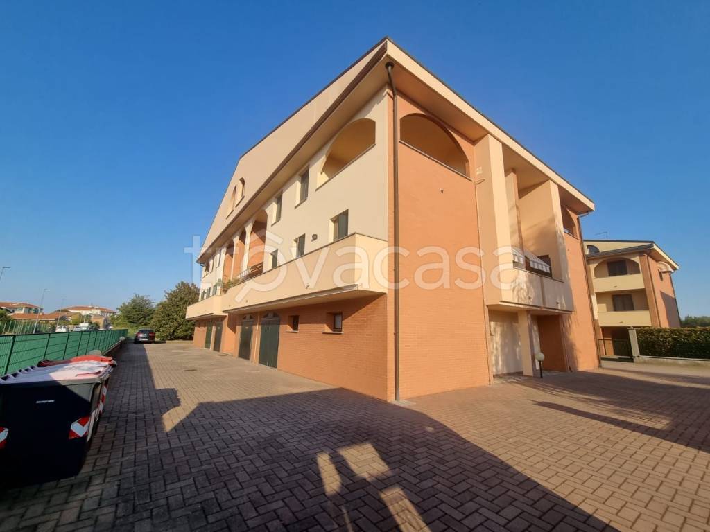 Appartamento in vendita a Novara via Vigne Vecchie, 63