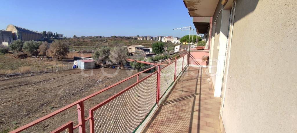 Appartamento in vendita a Catania via Enrico Besana, 25