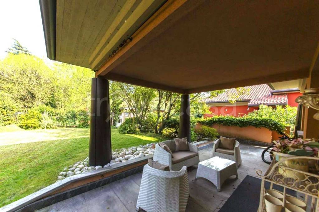 Villa Bifamiliare in vendita ad Arese piazza 5 Giornate