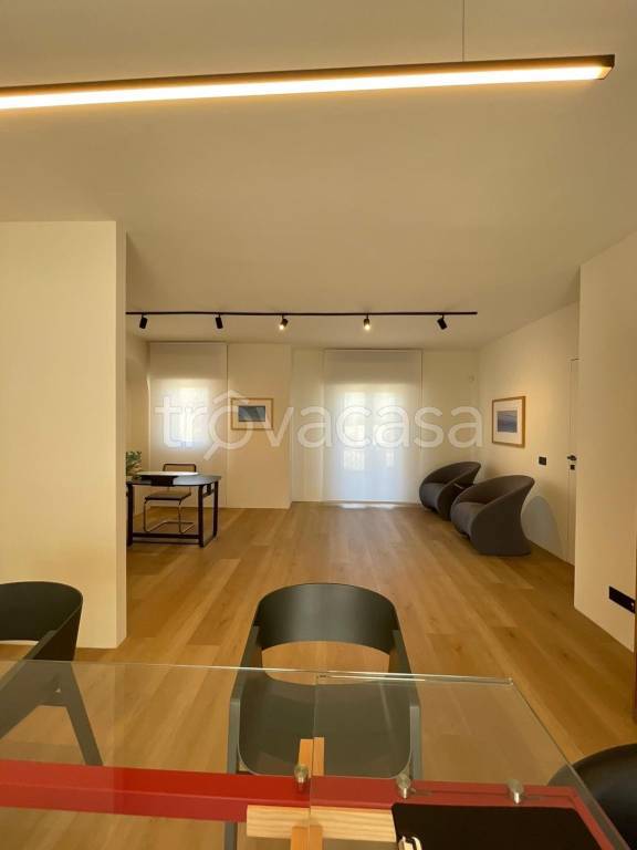 Attico in in vendita da privato a Ragusa corso Vittorio Veneto, 749