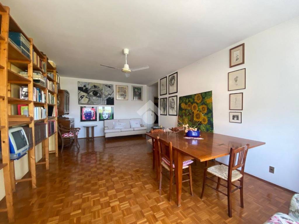 Appartamento in vendita a Montegrotto Terme viale Stazione, 9