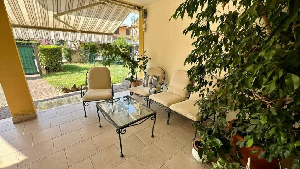 Villa a Schiera in vendita a Brescia via Re Desiderio