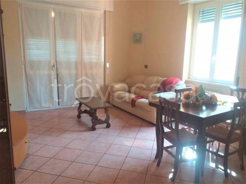 Appartamento in vendita a Binasco via Leon Battista Alberti, 9