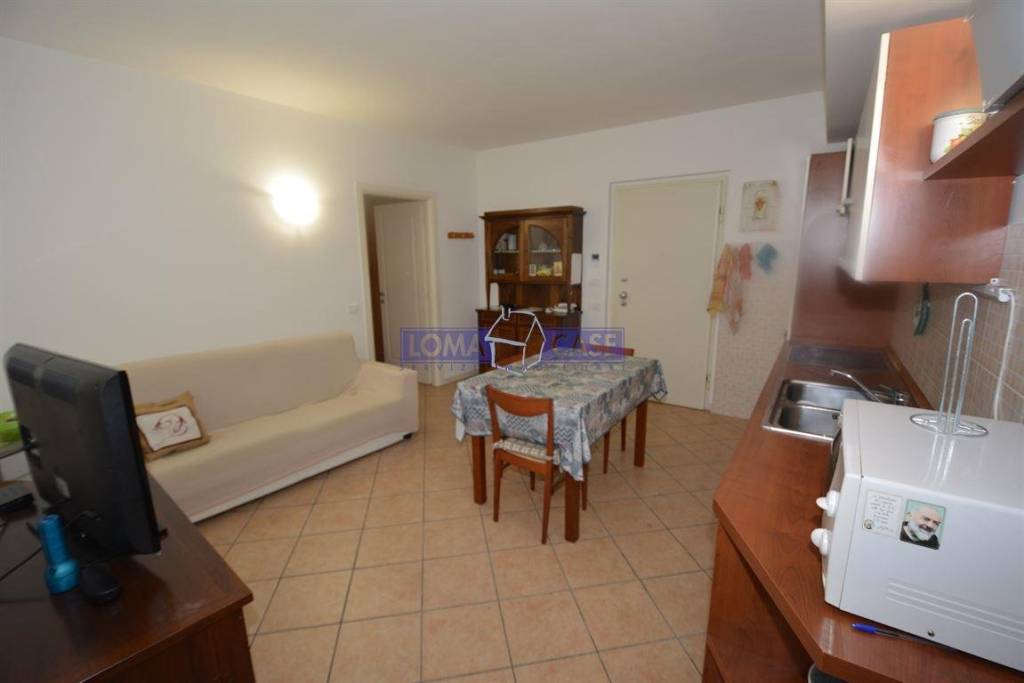 Appartamento in vendita a Lomagna vicolo Stretto, 1