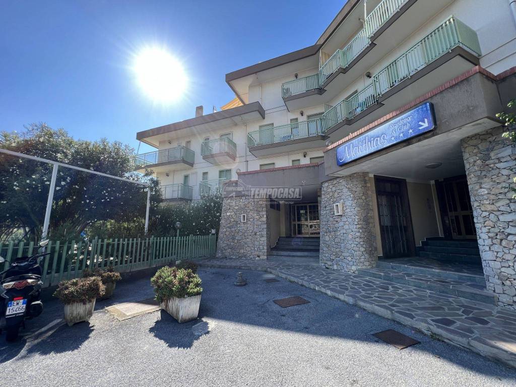 Appartamento in vendita a Pietra Ligure via Ponti 30/9